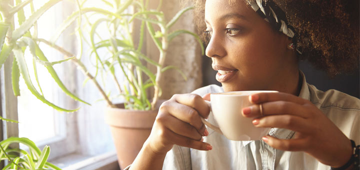black-woman-drinking-tea - 180° Challenge